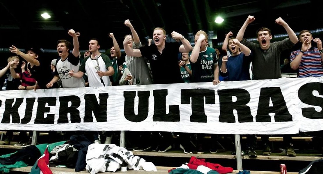 Tag med Ultras-bussen til Berlin